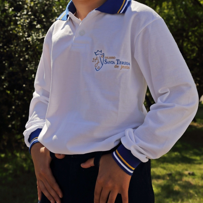 Uniformes del Colegio Santa Teresa de Jesús